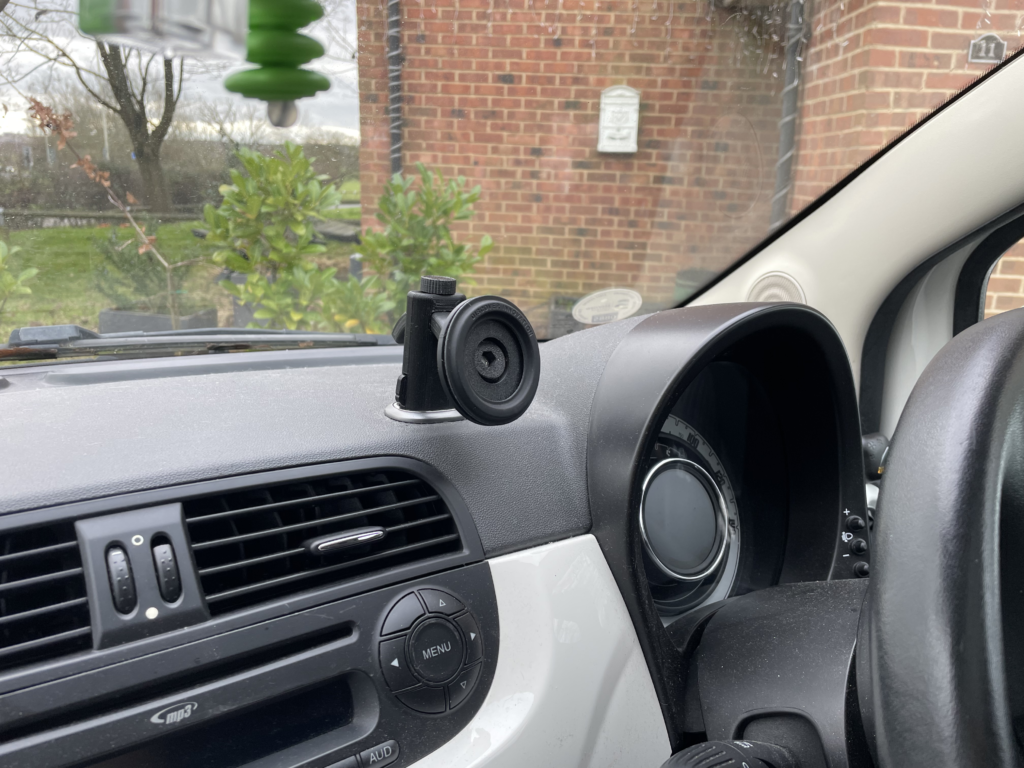 Alfa Romeo/Fiat 68r Phone Holder - Custom Dash Mounts